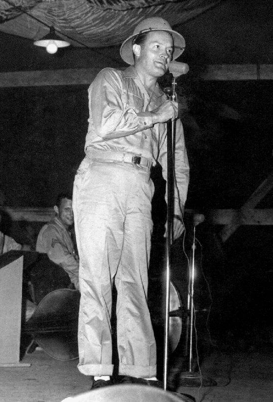 A TRIP DOWN MEMORY LANE: PHOTOS OF THE DAY: BOB HOPE