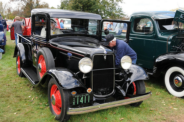 My 1928 Chevrolet: Some Vintage and Classic Trucks and Utes