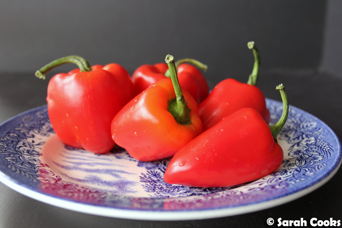 Sarah Cooks: Vegetarian Stuffed Capsicums