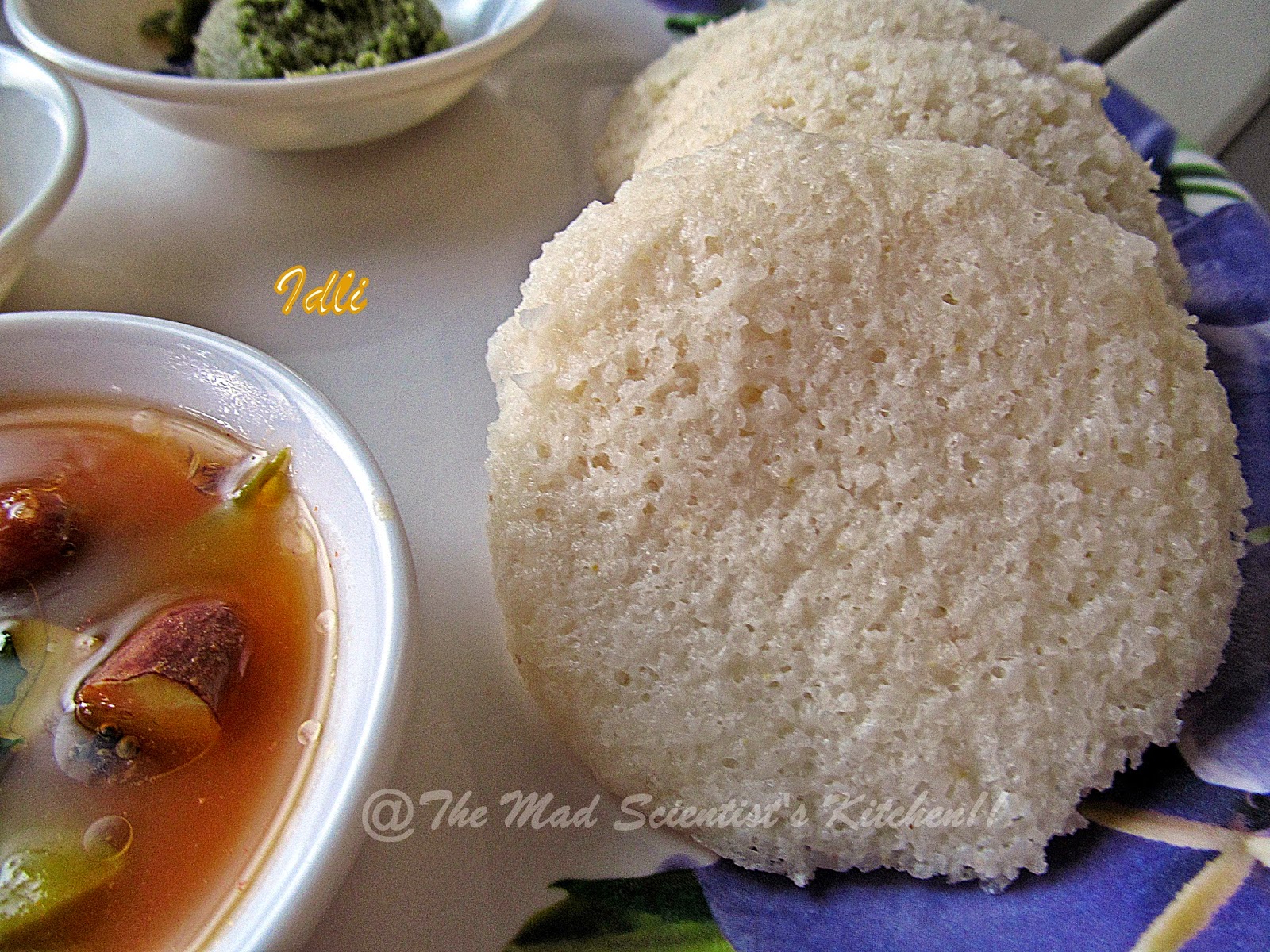 Idli(Steamed Rice Cakes)
