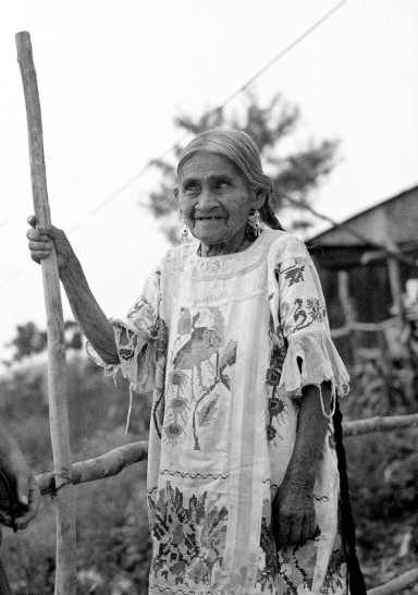 Altrove lentamente: Senza pensarci molto di Maria Sabina