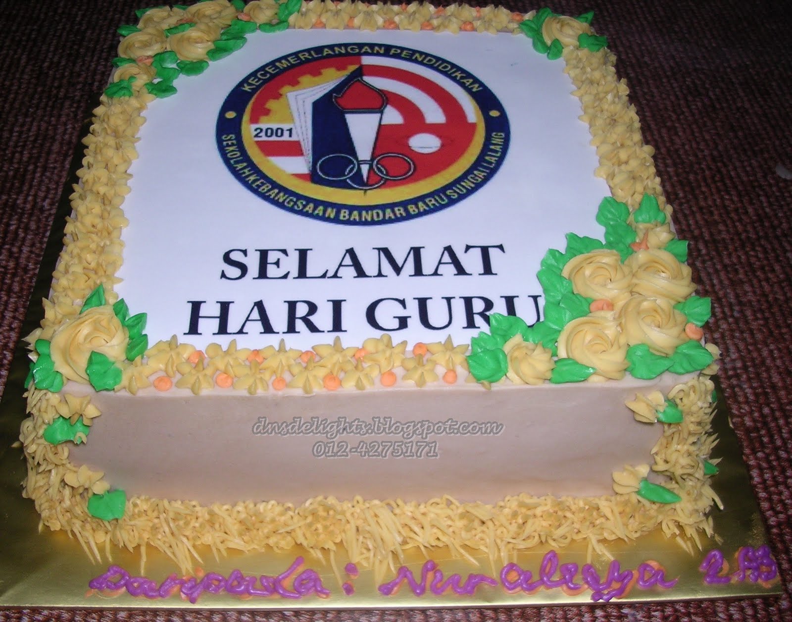 Dyana Delights: KEK HARI GURU