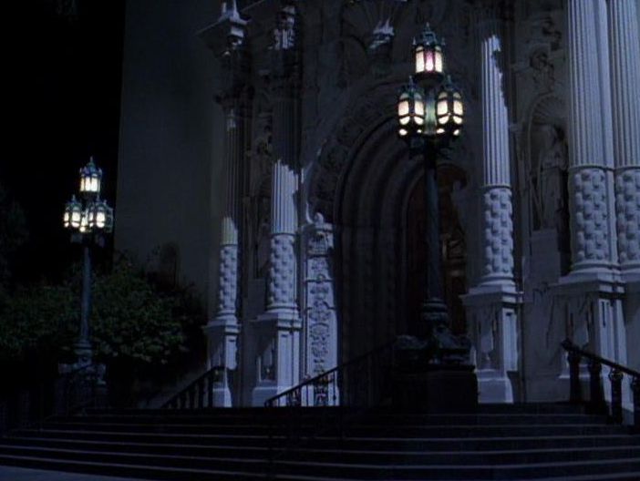 Filming Locations of Chicago and Los Angeles: Charmed: Season 1 ...