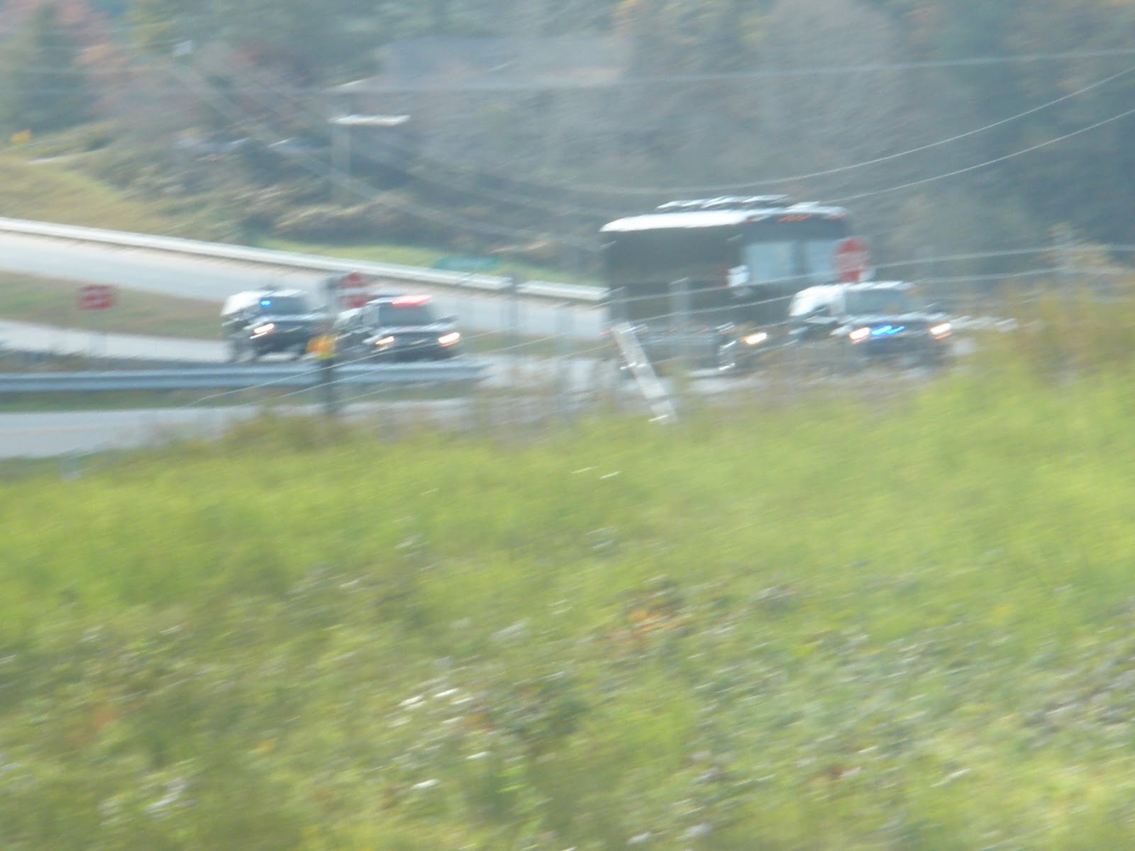 Zoe Nelson -- Artwear: POTUS Bus!