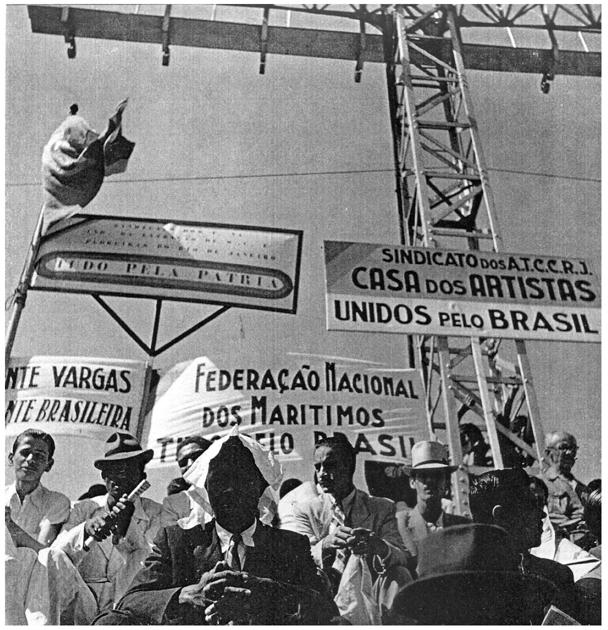 Rarely Seen Vintage Photographs Document Everyday Life in Rio de ...