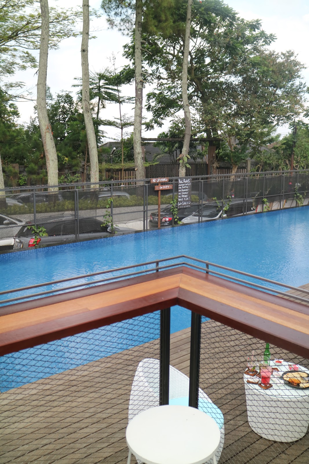 CAFÉ BARU DI BANDUNG: KALPA TREE RESTO CIUMBULEUIT