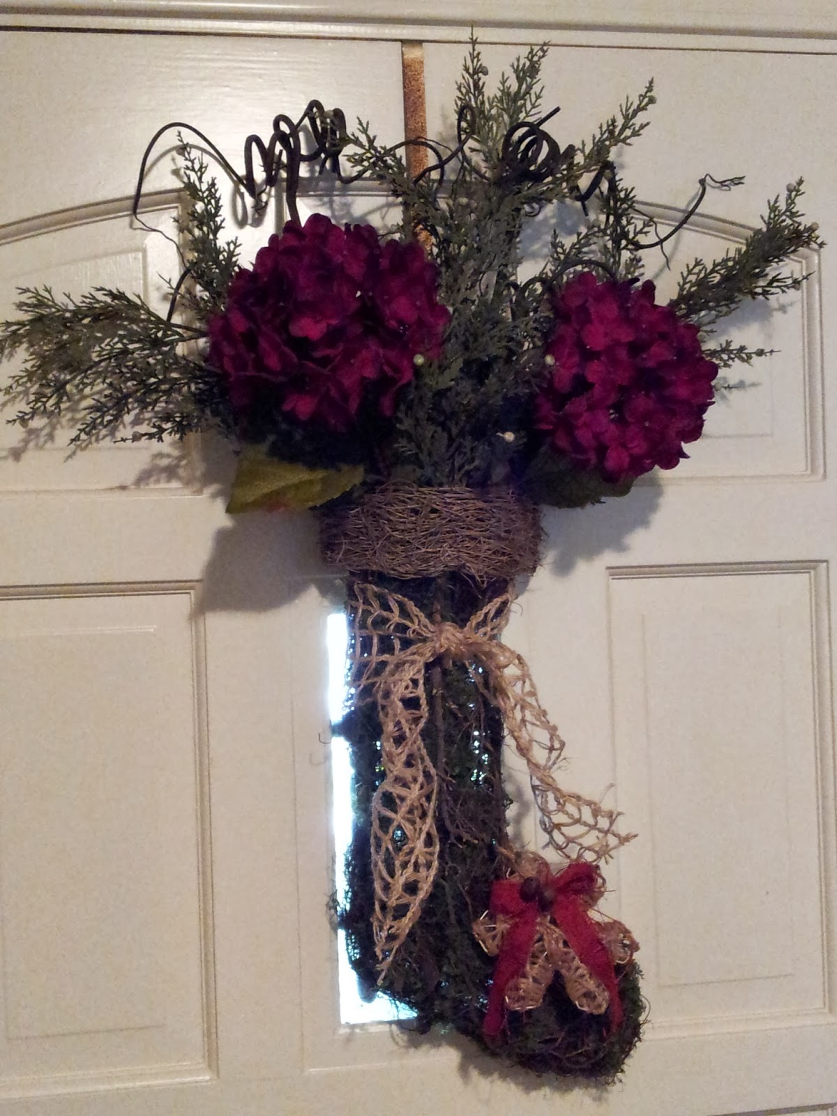 The Stray Duck: Christmas Stocking Wreath