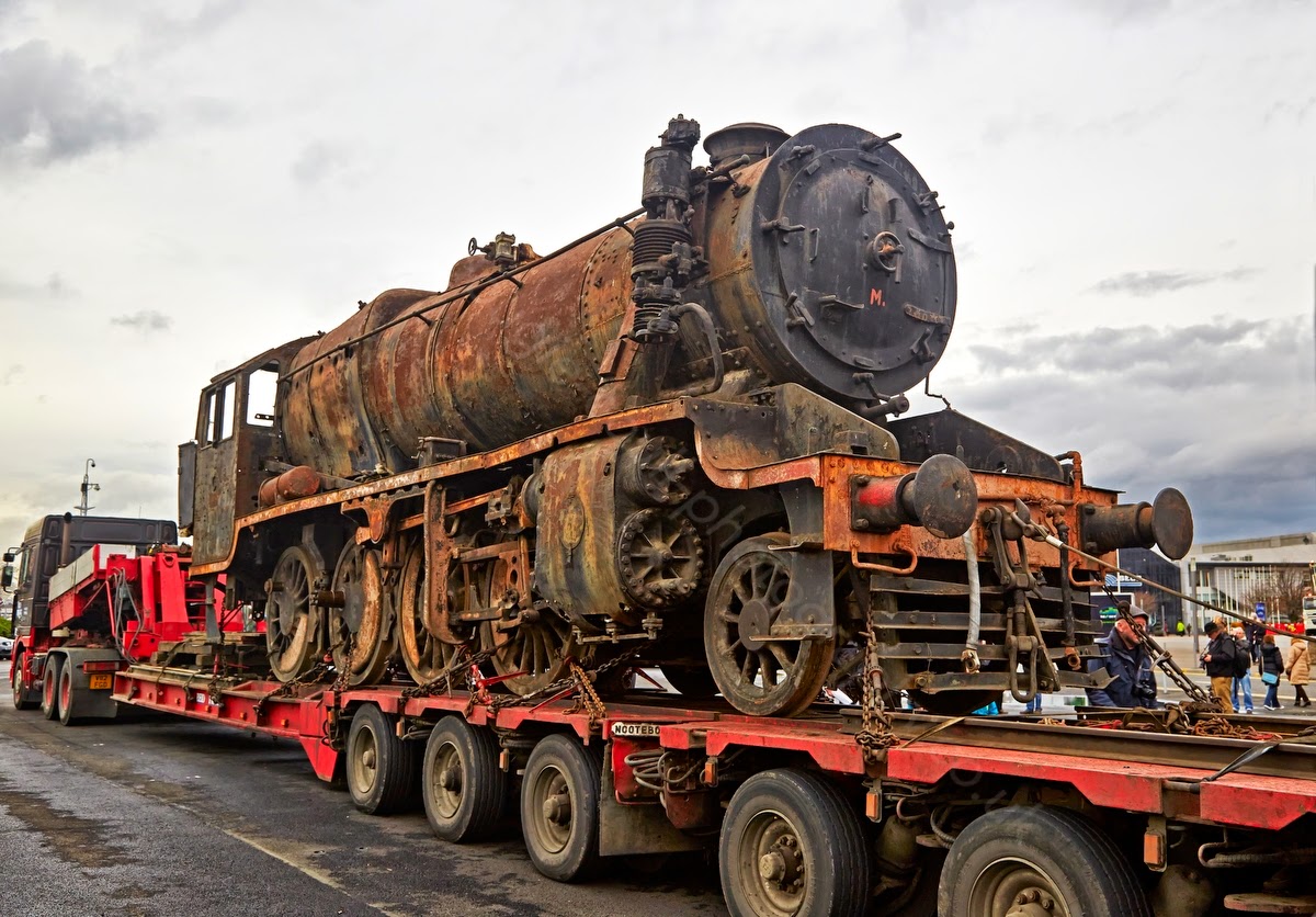 Dougie Coull Photography: Turkish 8F Steam Locomotive - 45170 - Arrives ...