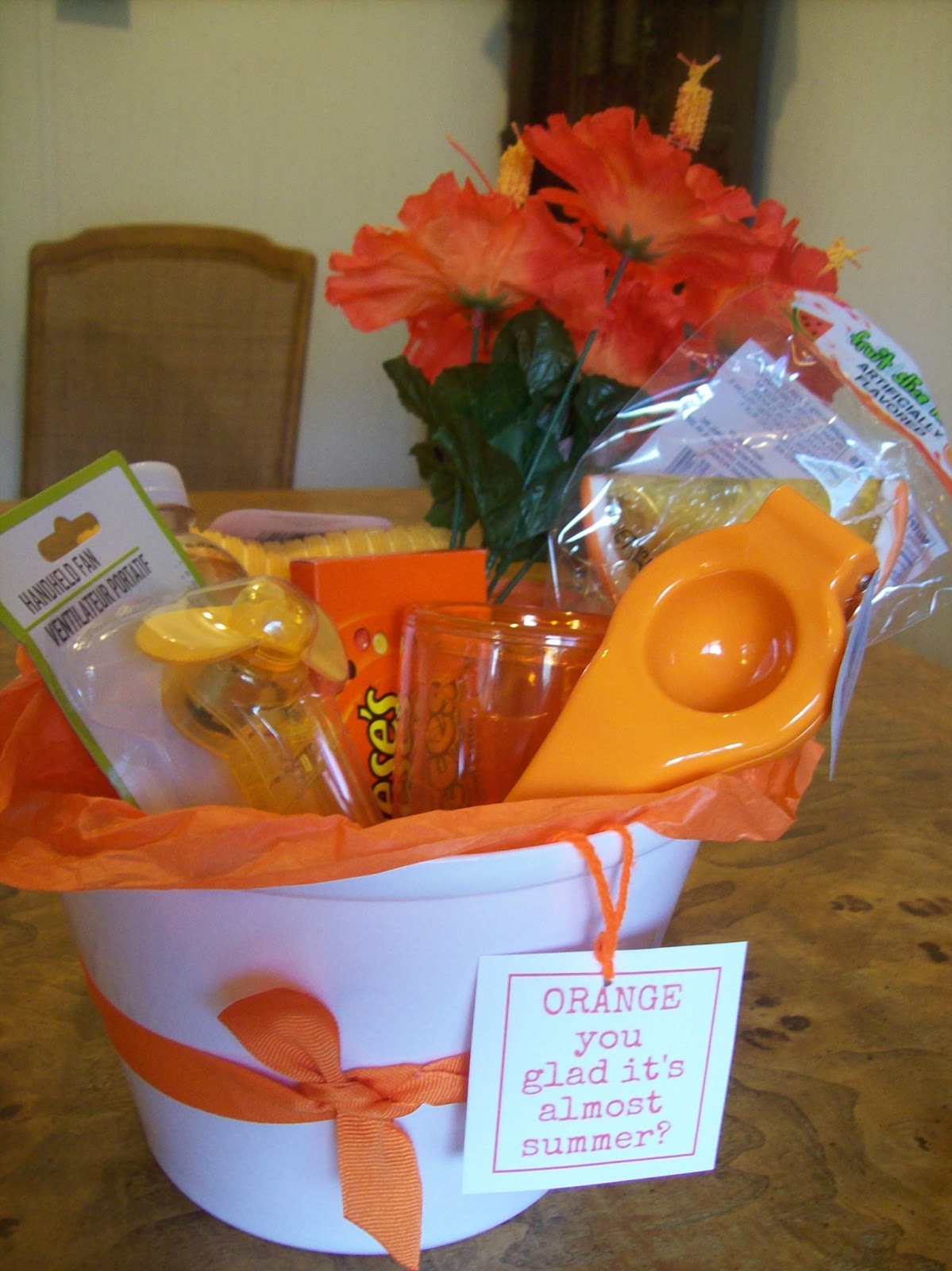 Chrystal's Corner: End of School and Orange Themed Teacher Gift