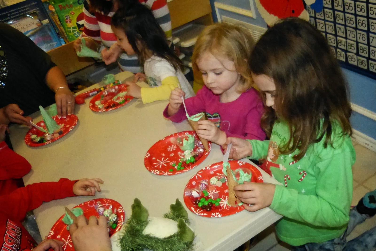 Paula's Primary Classroom: S is for Santa, of course!