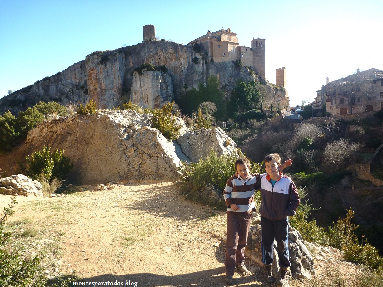 montañismo para todos.: Escalada en Alquezar y Pasarelas del Vero.