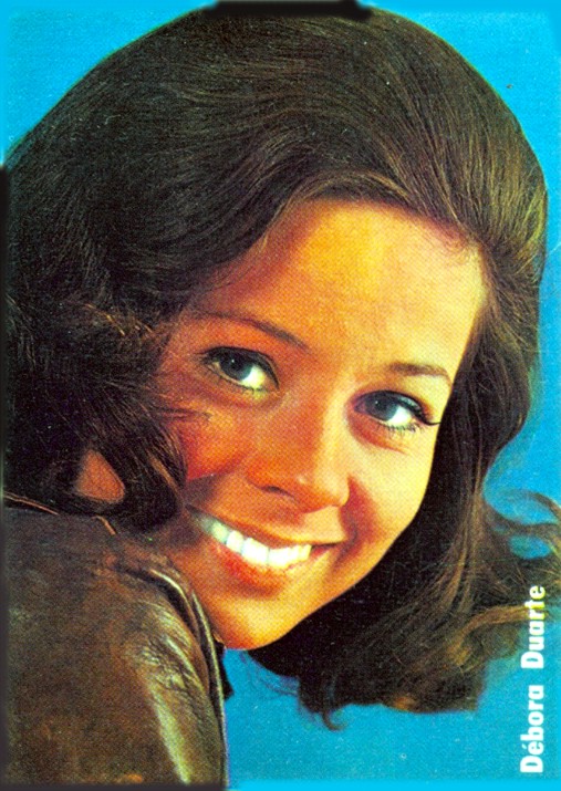 Astros em Revista: DÉBORA DUARTE UMA VIDA DIANTE DAS CÂMERAS