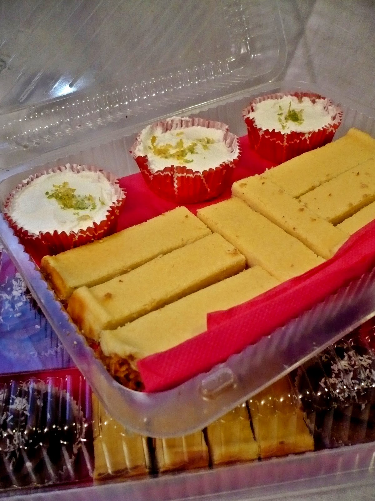 Mini limun/limeta tortice od sira :) Mini lime/lemon cheesecakes ...