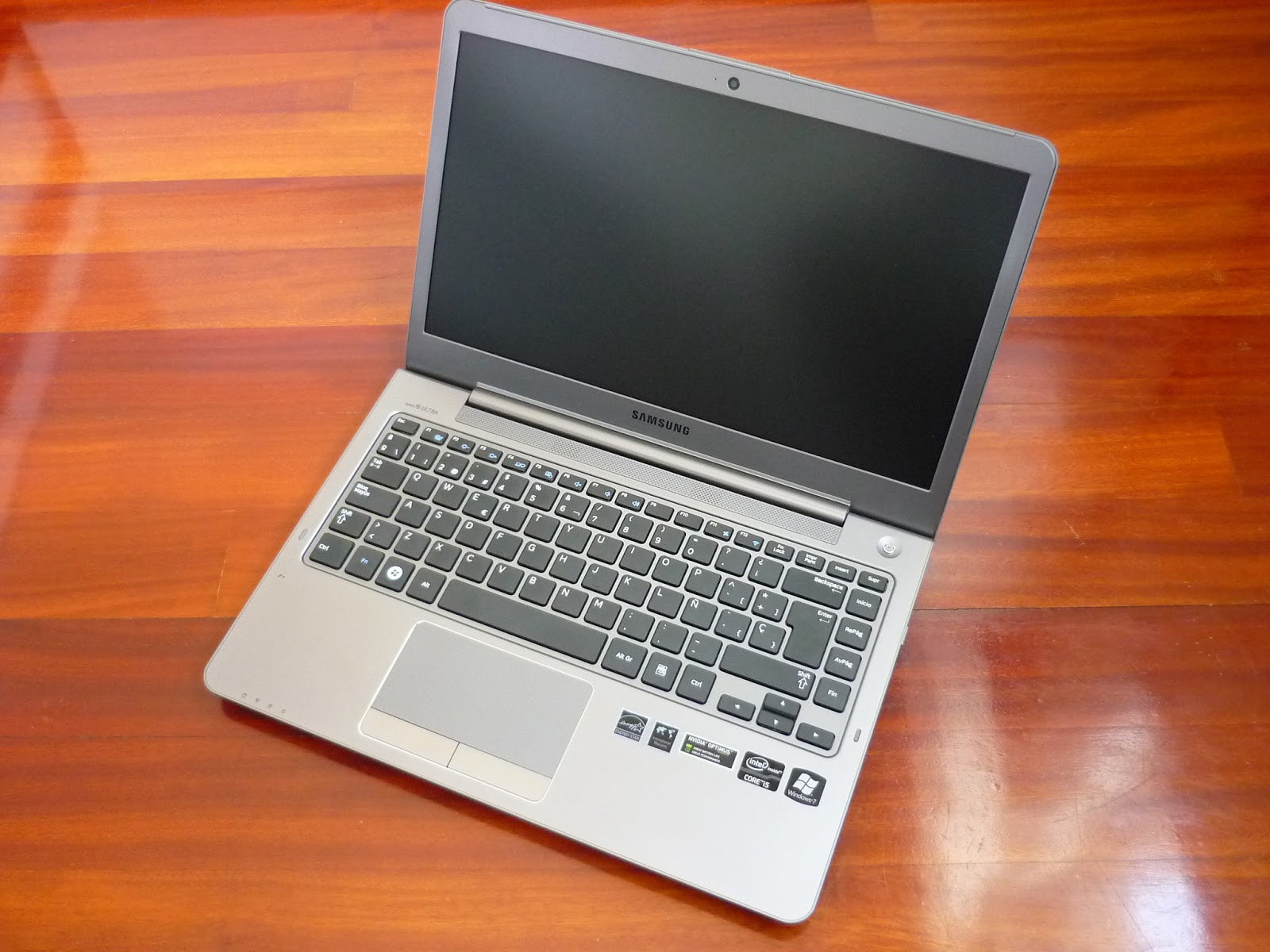 My first laptop review ever: the Samsung Series 5 NP530U4C Ultrabook ...