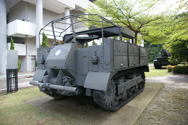 Blair's 軍事,警察及消防攝影: M5A4 Tractor 高速牽引車