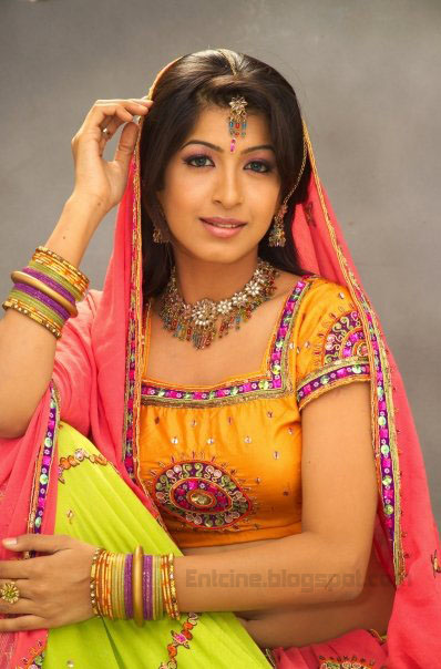 Entire Cinema Gallery - Movie Posters, Movie Gallery, Movie Stills ...