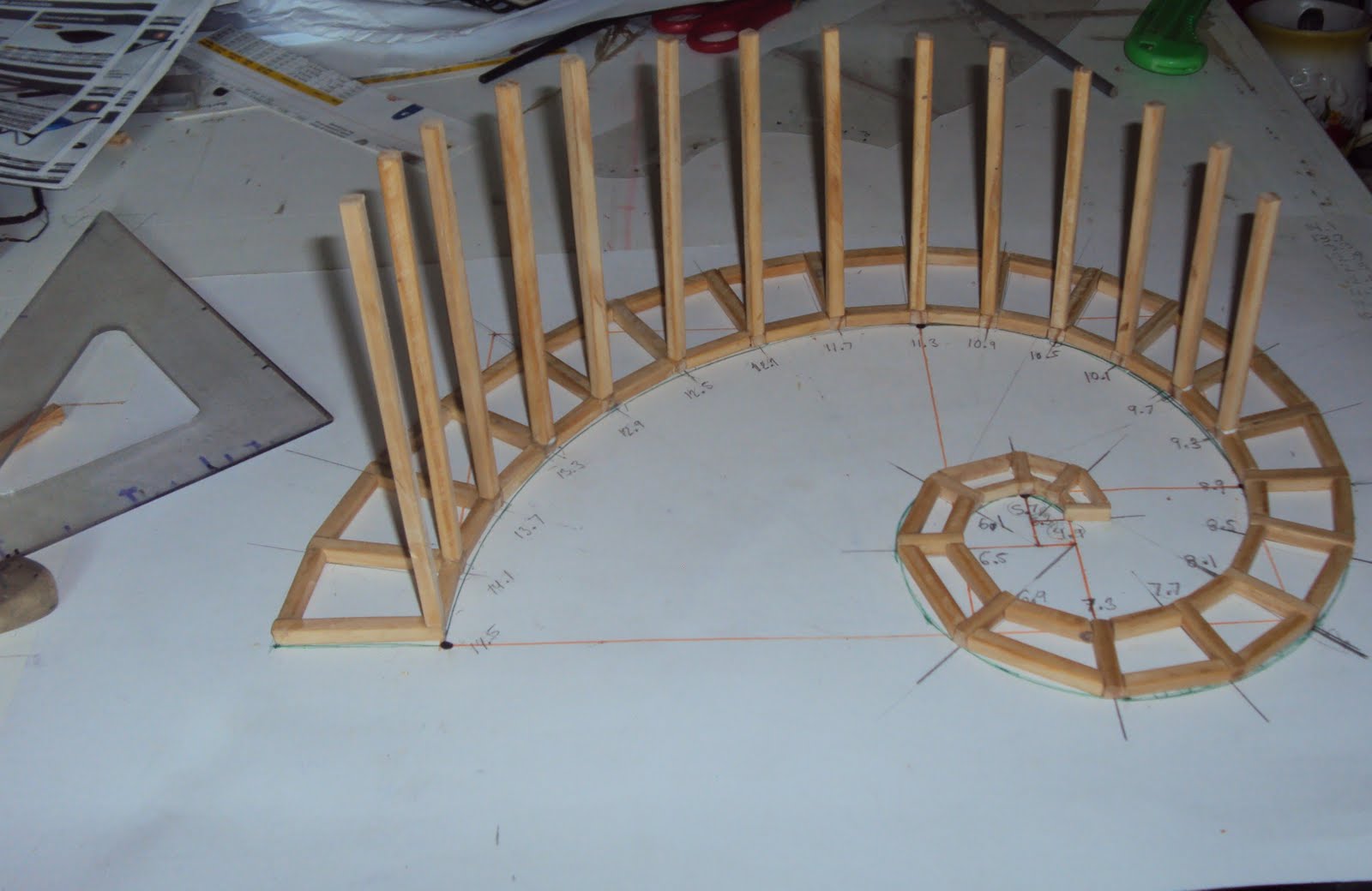 Diseño Tridimensional: DISEÑO TRIDIMENSIONAL