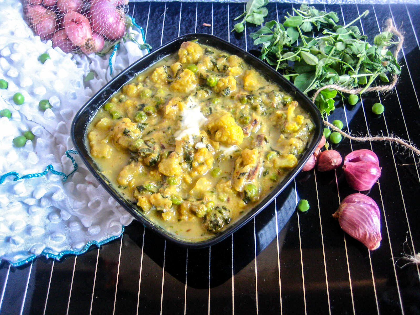 madhuri's kitchen: Gobi Methi Malai / Matar Methi Malai / Gobi masala ...