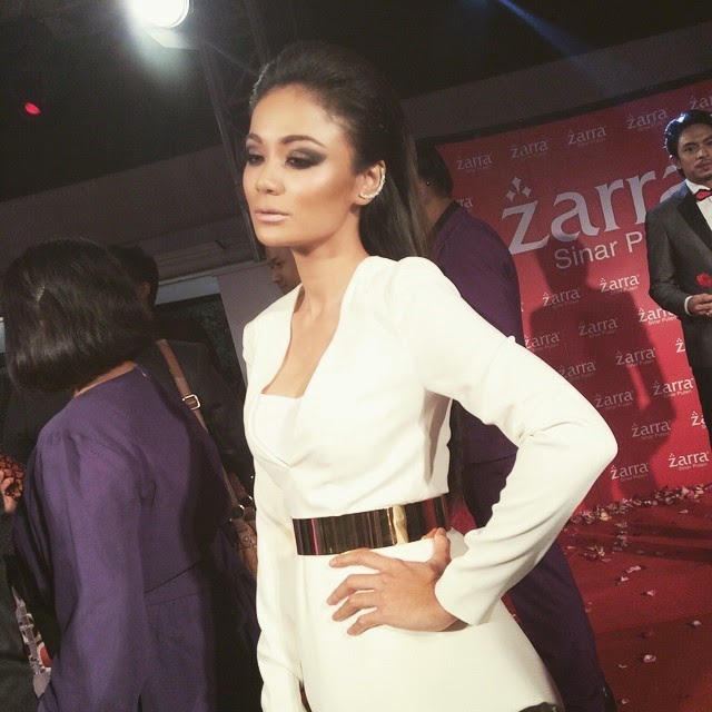 Gambar Super Ketat Dan Mencolok Mata Selebriti Malaysia Ketika Majlis ...