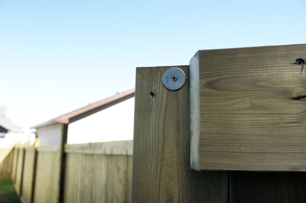 i d l e w i f e : DIY: invisible gate