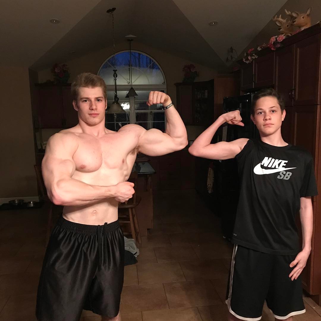 The Beauty Of Male Muscle Size Difference the-beauty-of-male-muscle-size-difference