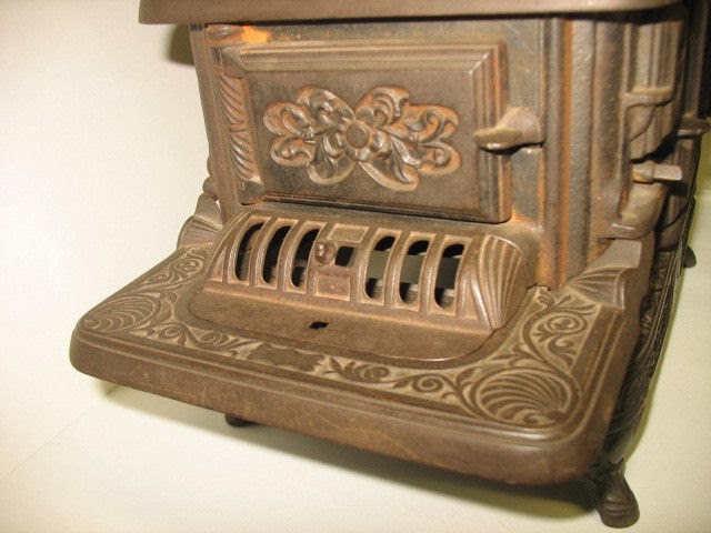 Wood Cookstove Cooking: The Stove that Started It All