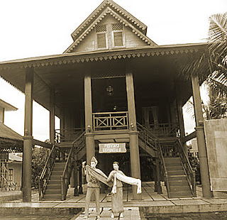 Keunikan Sejarah Rumah Adat Tradisional Dulohupa Gorontalo Sulawesi ...