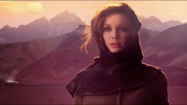 EBL: Firefly's Saffron Christina Hendricks Rule 5