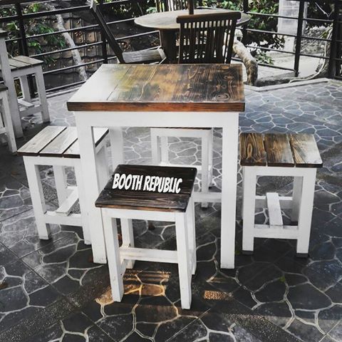 Meja Kursi - Booth Republic
