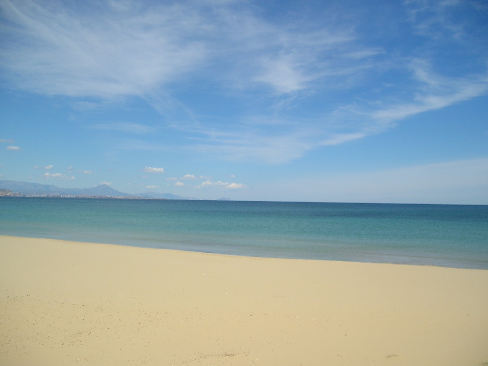 Fotografia viajera Lacoma 07: Playa de Arenales del Sol - Alicante