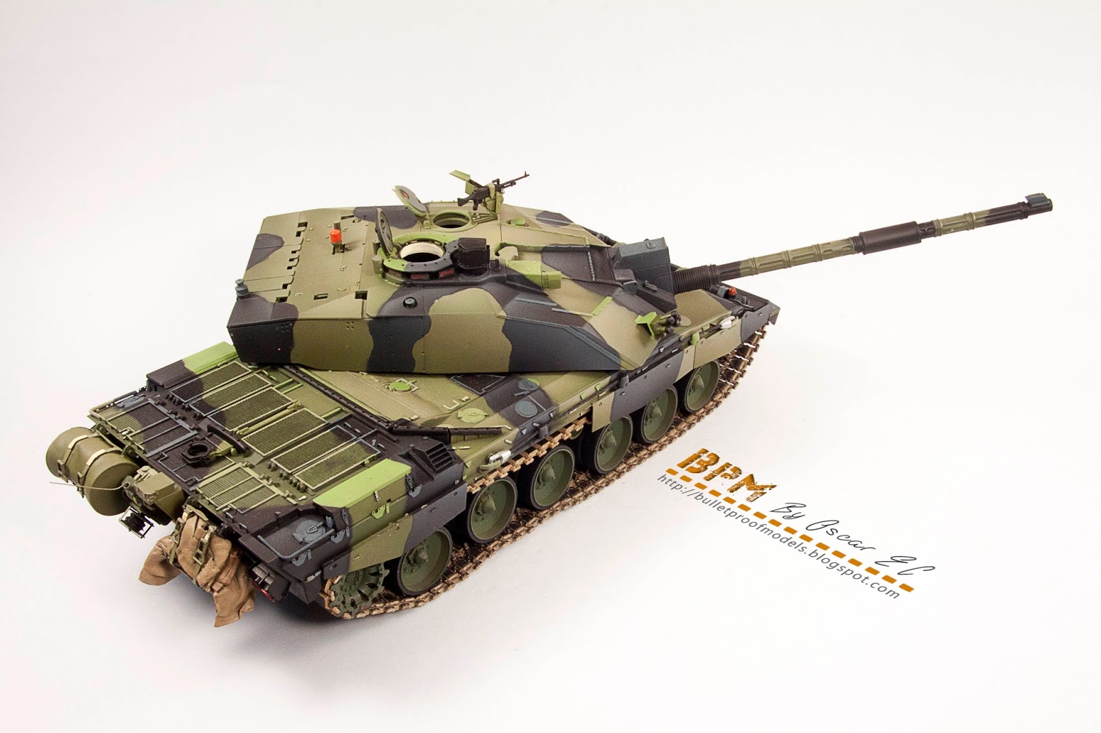 Bulletproof Models: Challenger II Kfor (Base)