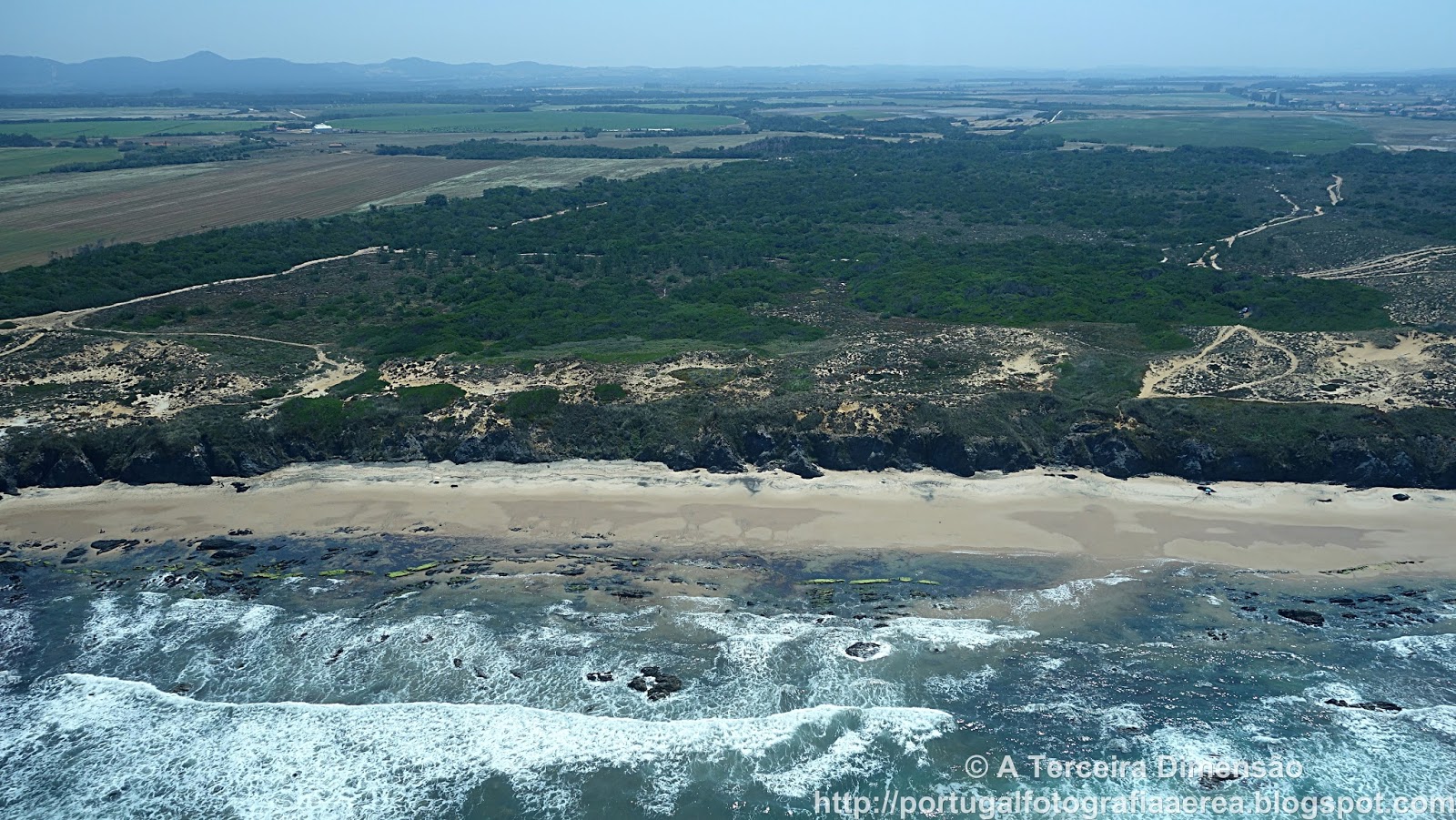 A Terceira Dimensão: Praia do Brejo Largo