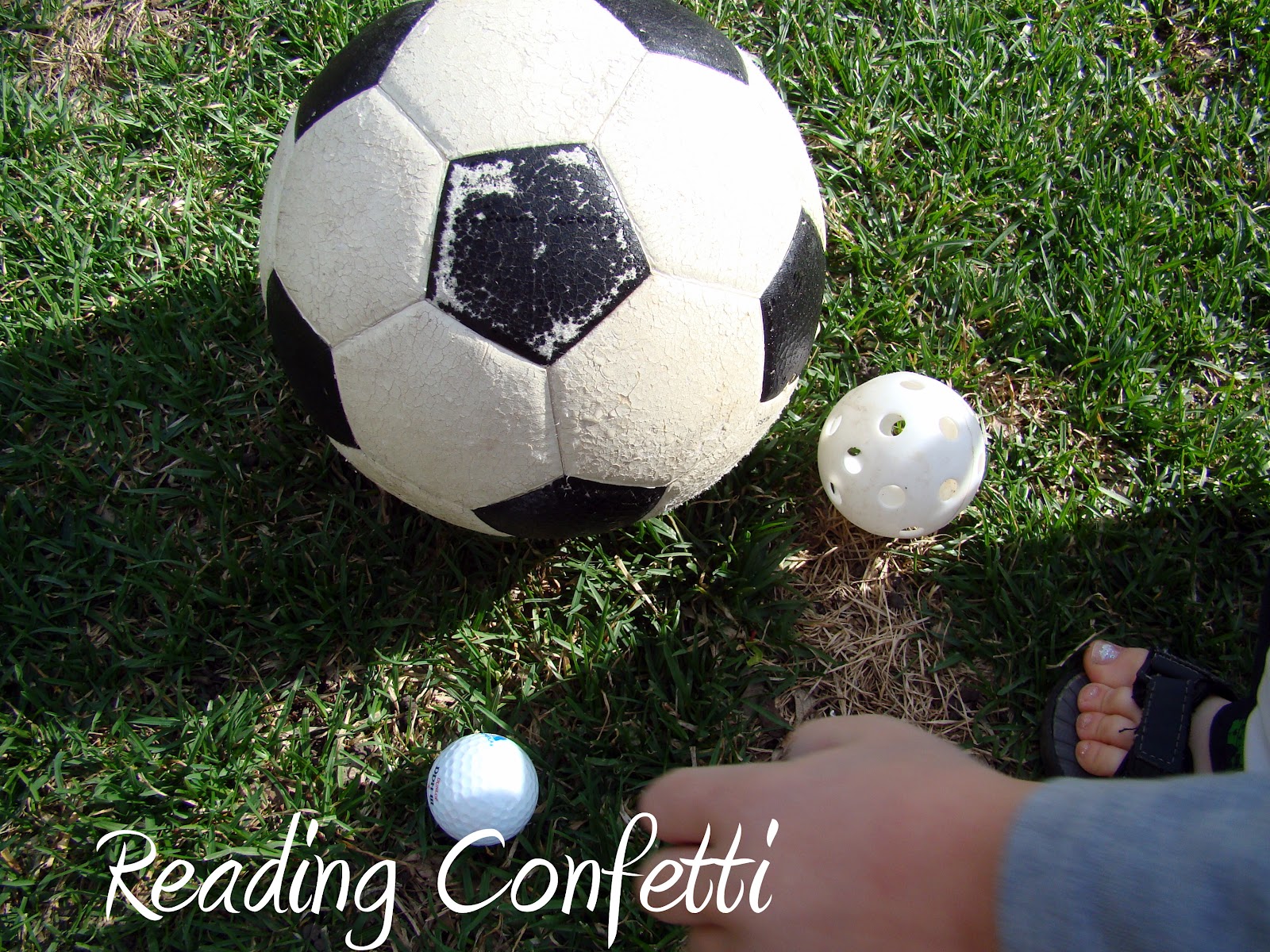 Preschool Physics & Having a Ball with Books ~ Reading Confetti