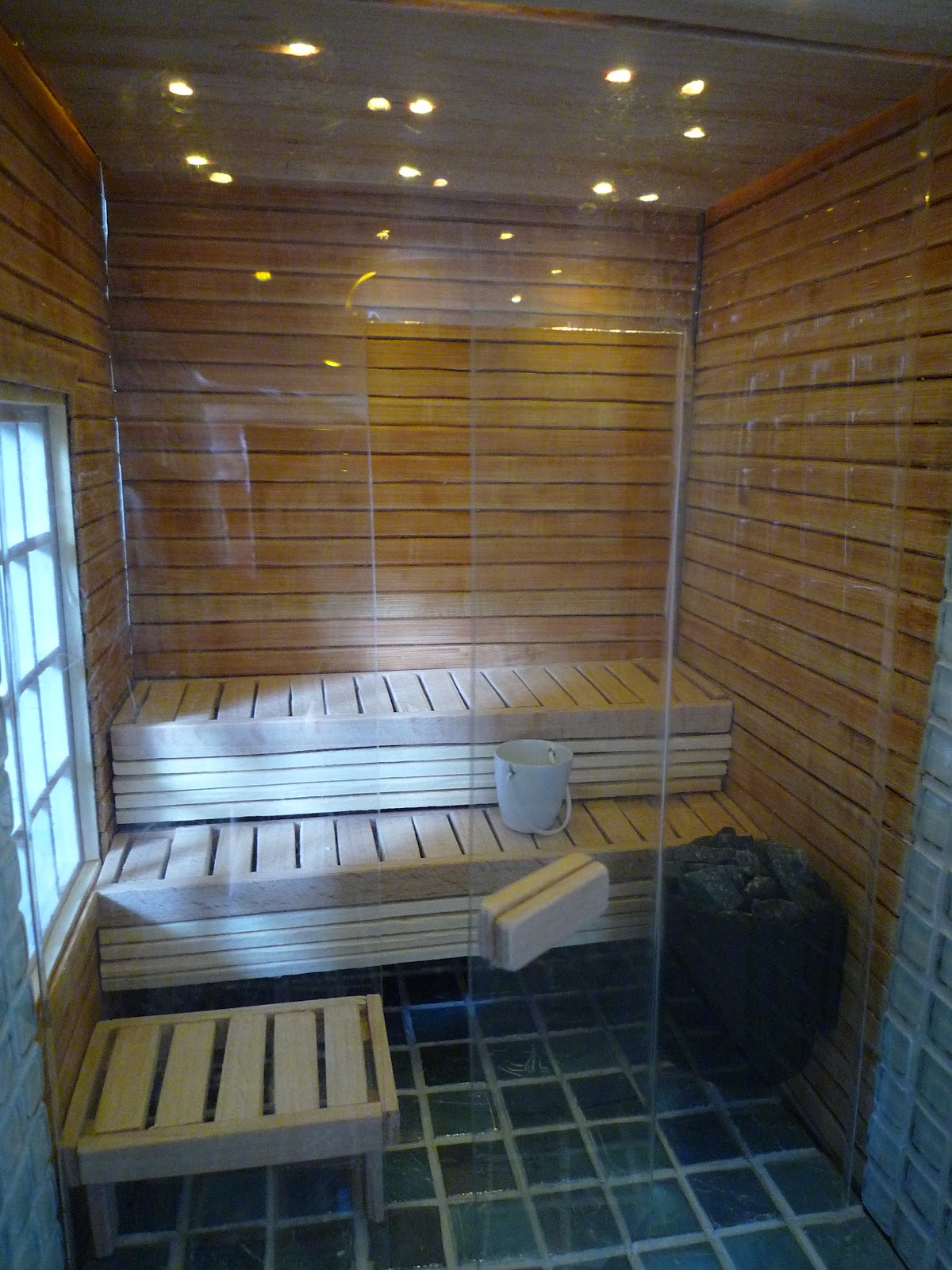 Nukkekotiunelma: Kylpyhuone ja sauna