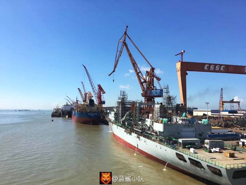 China Defense Blog: Boring logistics pictures of the day: 9th Type 903 ...