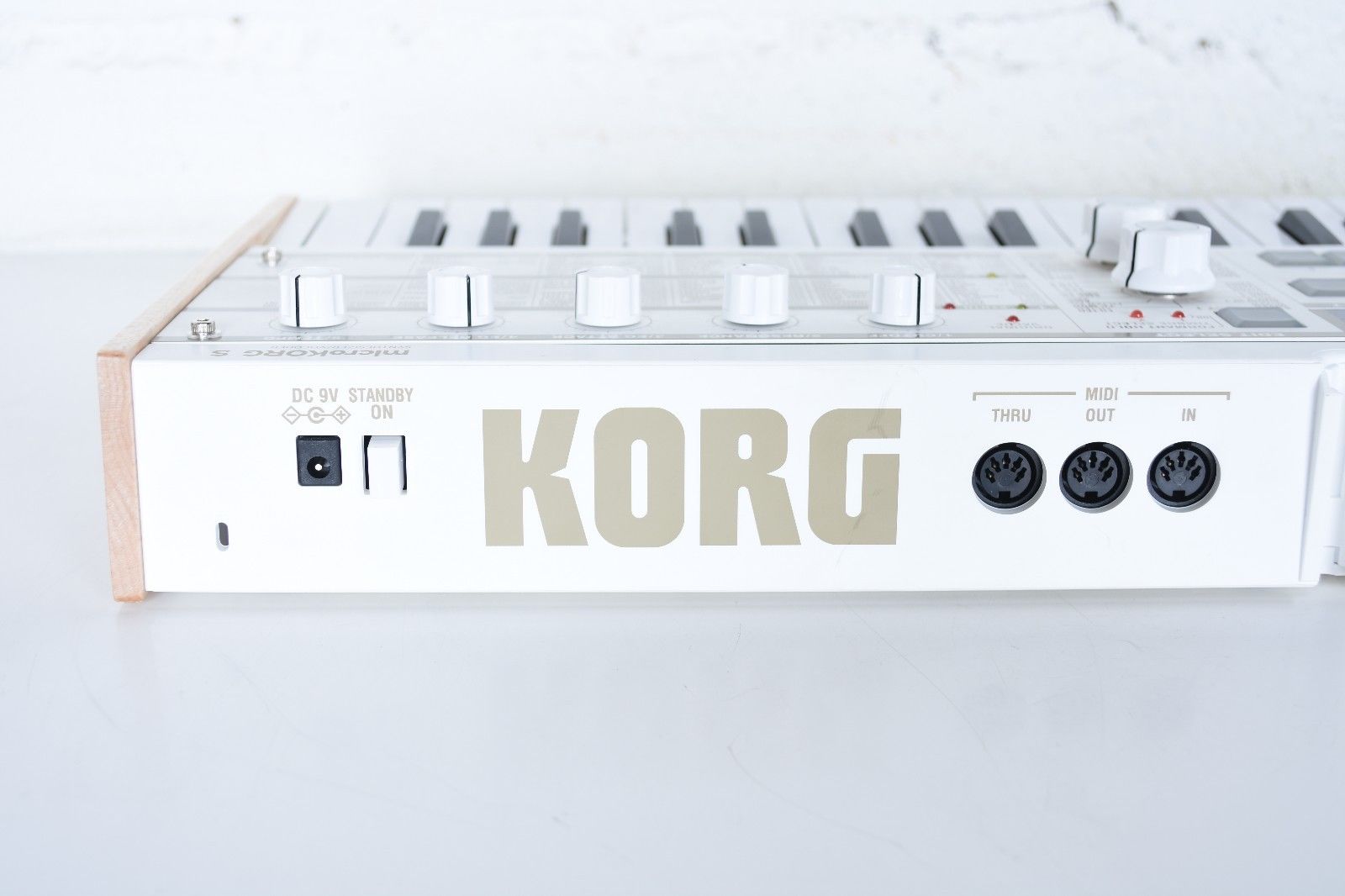 MATRIXSYNTH: Cool White Korg Microkorg S