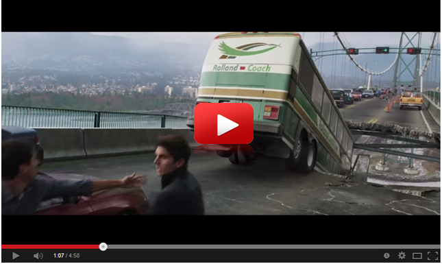 [VIDEO] Suspension bridge collapse... OHHHH Bus going down to river ...