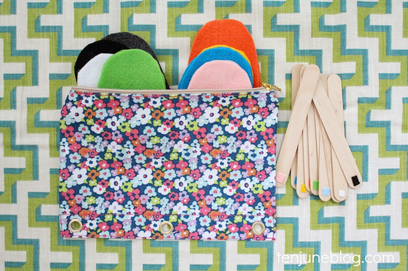 Ten June: DIY Toddler Busy Bag Popsicle Color Matching Game