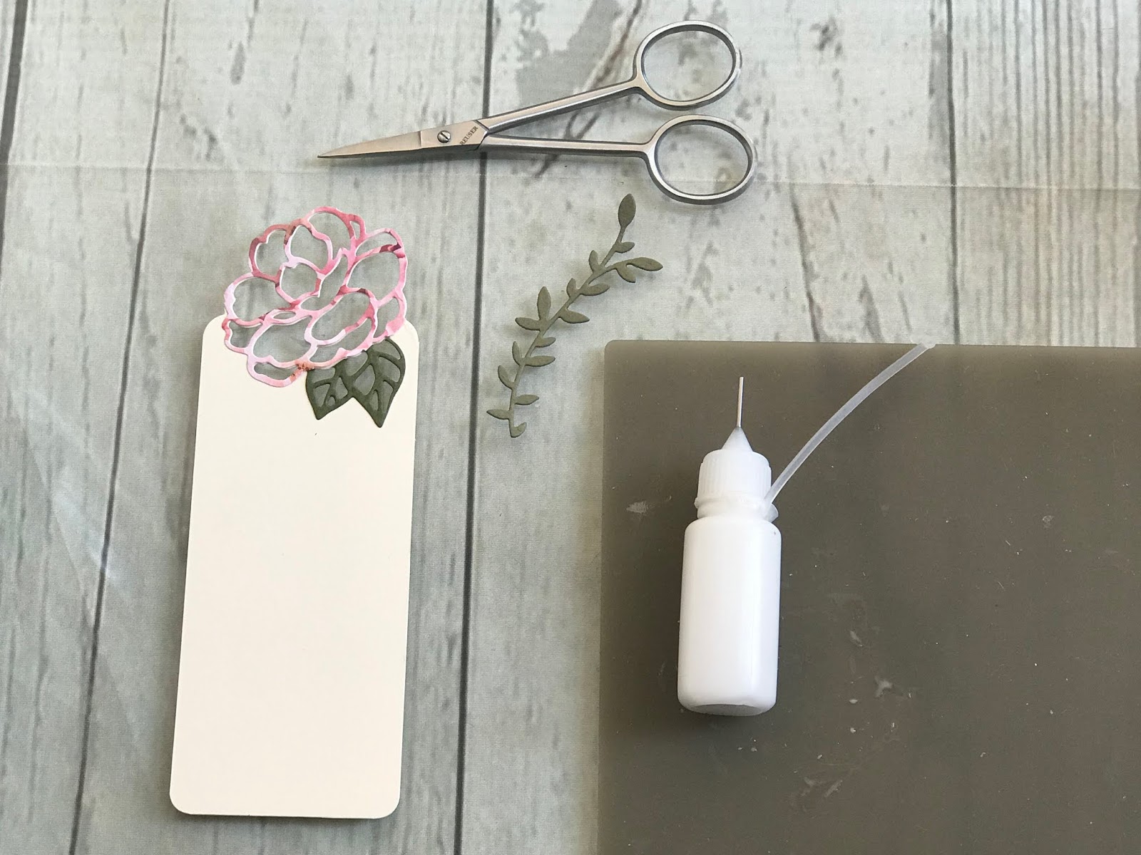 Crafty Emporium Design: STAMPIN' UP! BOTANICAL TAGS WITH THINLITS DIE