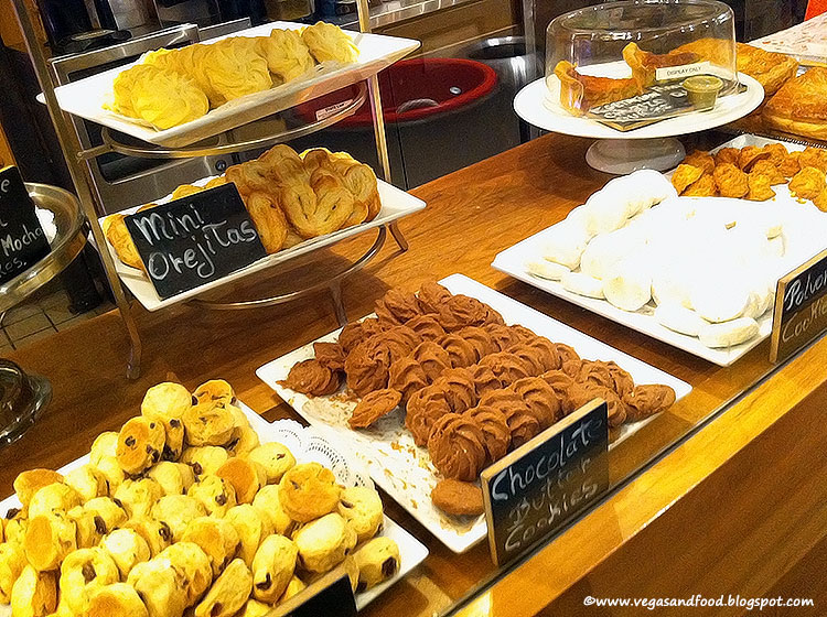 La Monarca Bakery - Santa Monica - Vegas and Food