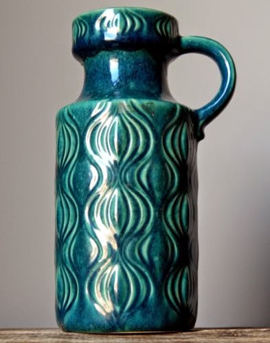 Moon to Moon: The West German Pottery collection and home of.... June DotBe