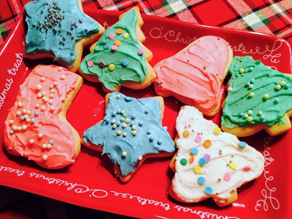 Sincerely Yours: Twelve Days of Christmas Day 6: Sugar Cookies