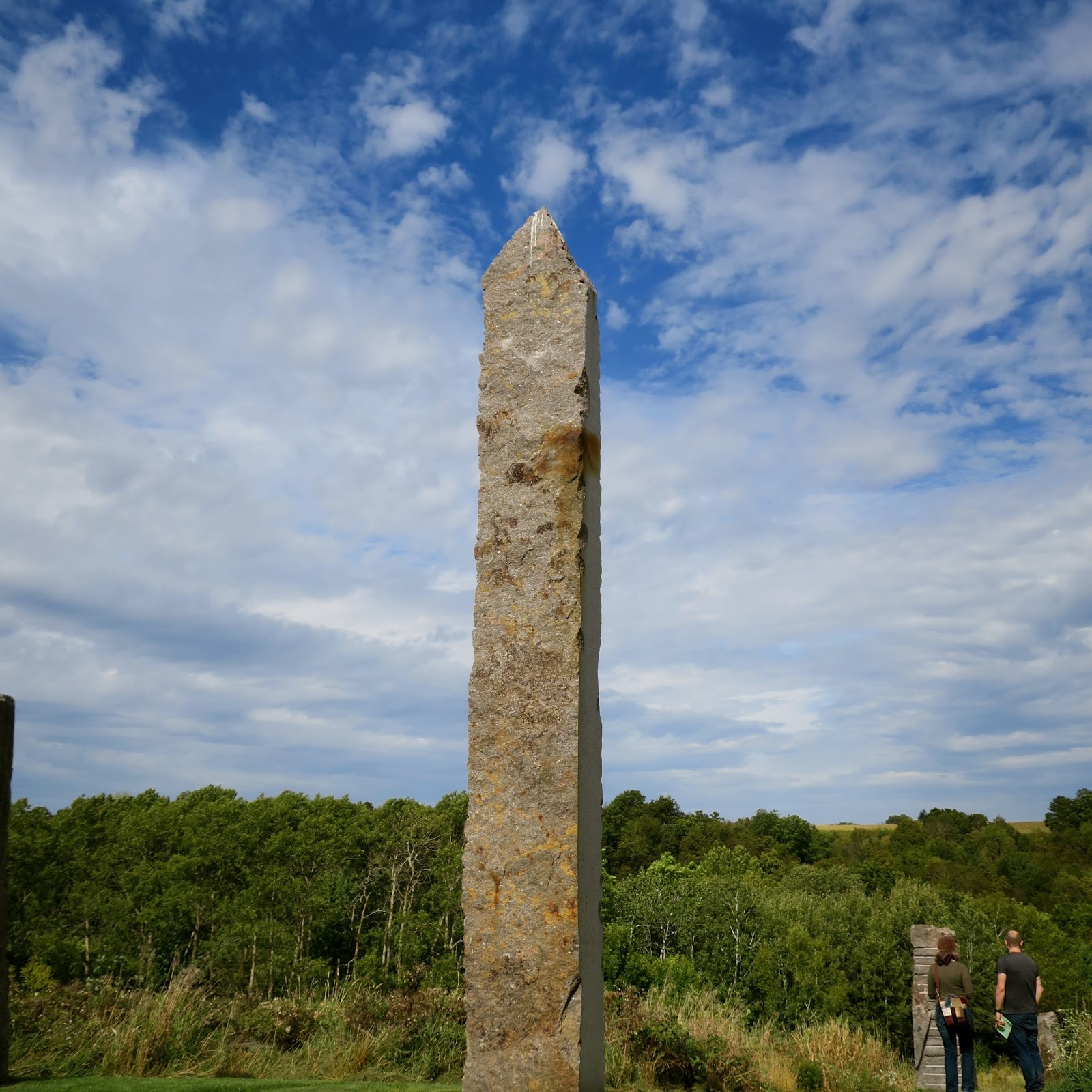 Life in the End of the Rainbow Valley: KINSTONE