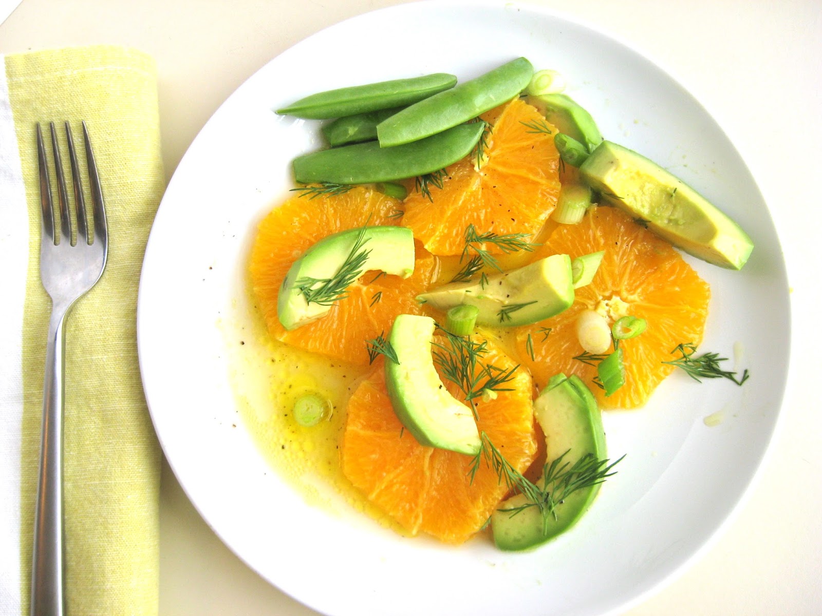she's in the kitchen: orange avocado breakfast salad