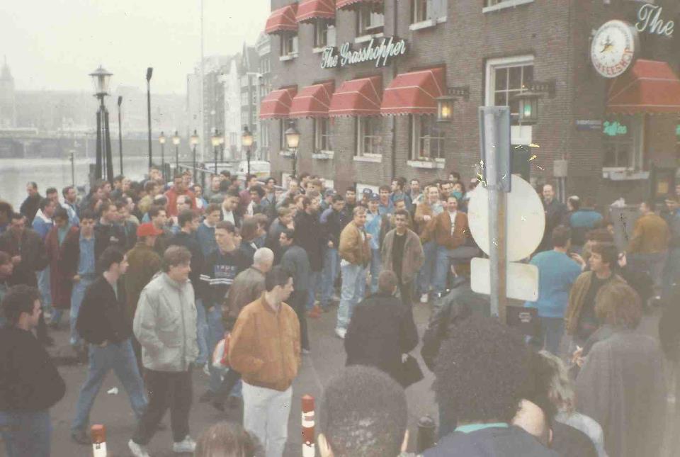 Football Hooligan Pictures: Spurs in Feyenoord 1992 (13 pics)