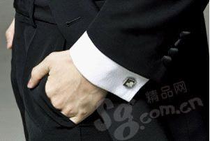 Fashion Men Suits Blog: Shirt cuff button,the charm of details