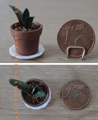 MiniMumLoon: Zuster Klivia / Nurse Klivia