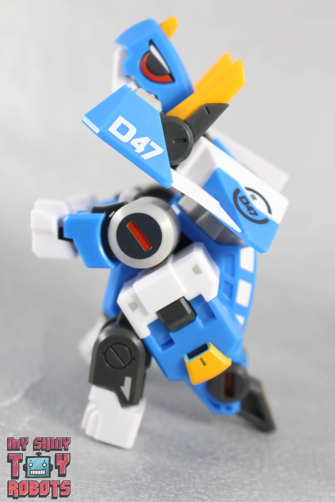 My Shiny Toy Robots: Toybox REVIEW: Beast Box BB-05 Delta
