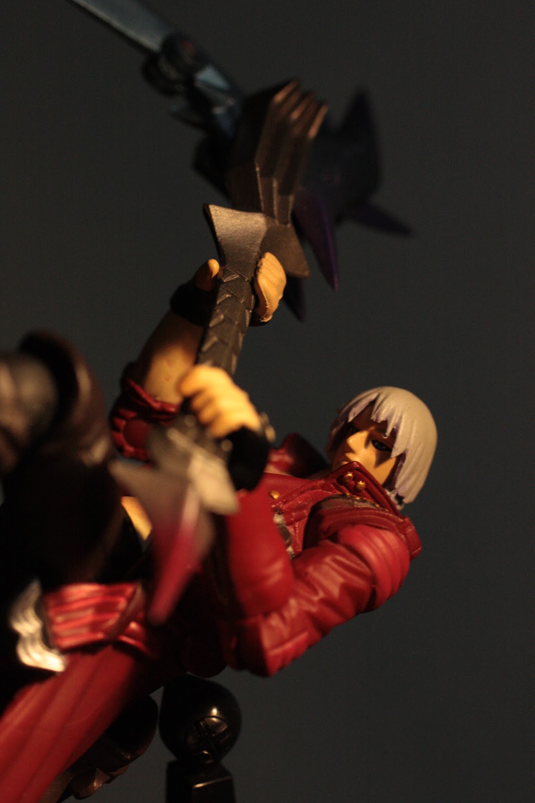 Firestarter's Blog: Toy Review: Revoltech Devil May Cry 3 Dante