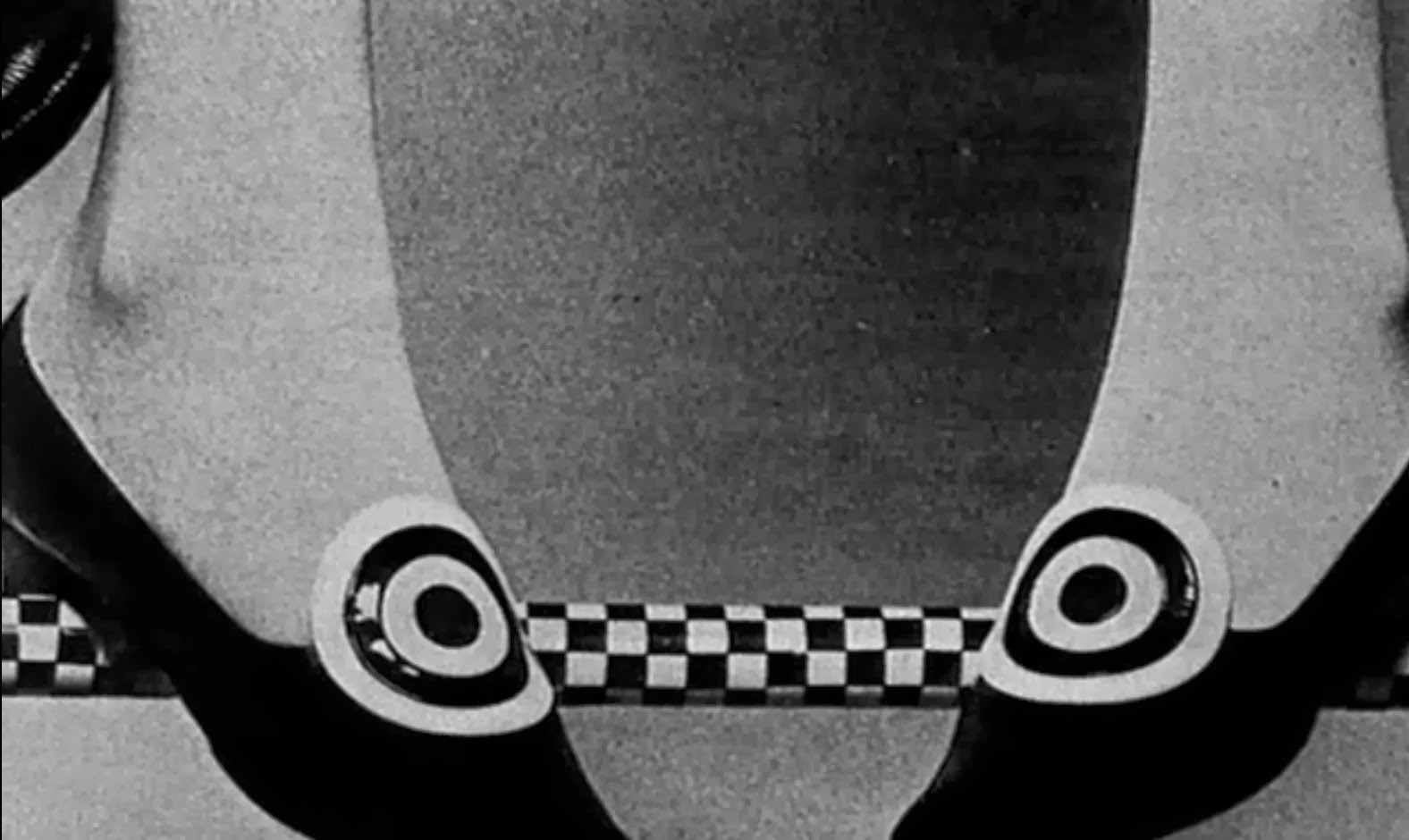 Sewing the 60s: She is, Polly Maggoo!